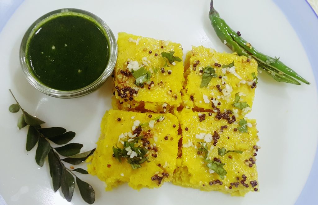 Oats Dhokla - a healthy breakfast dish - Vanita's Corner
