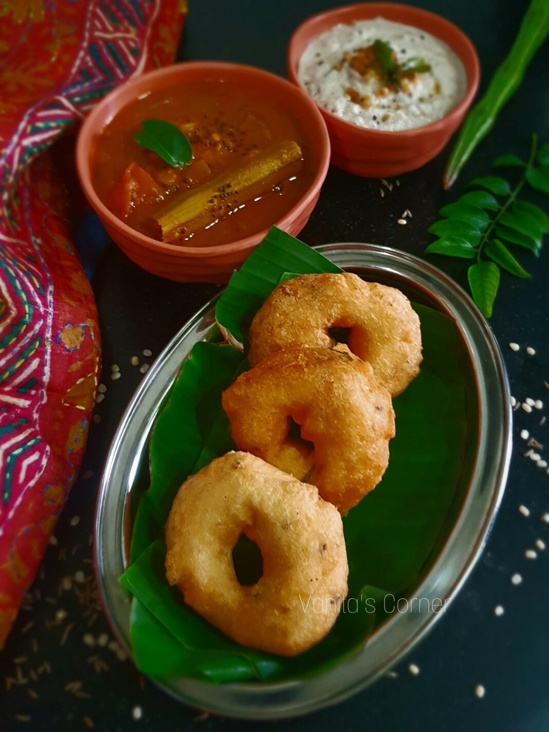 Medu Vada | South Indian breakfast recipe - Vanita's Corner